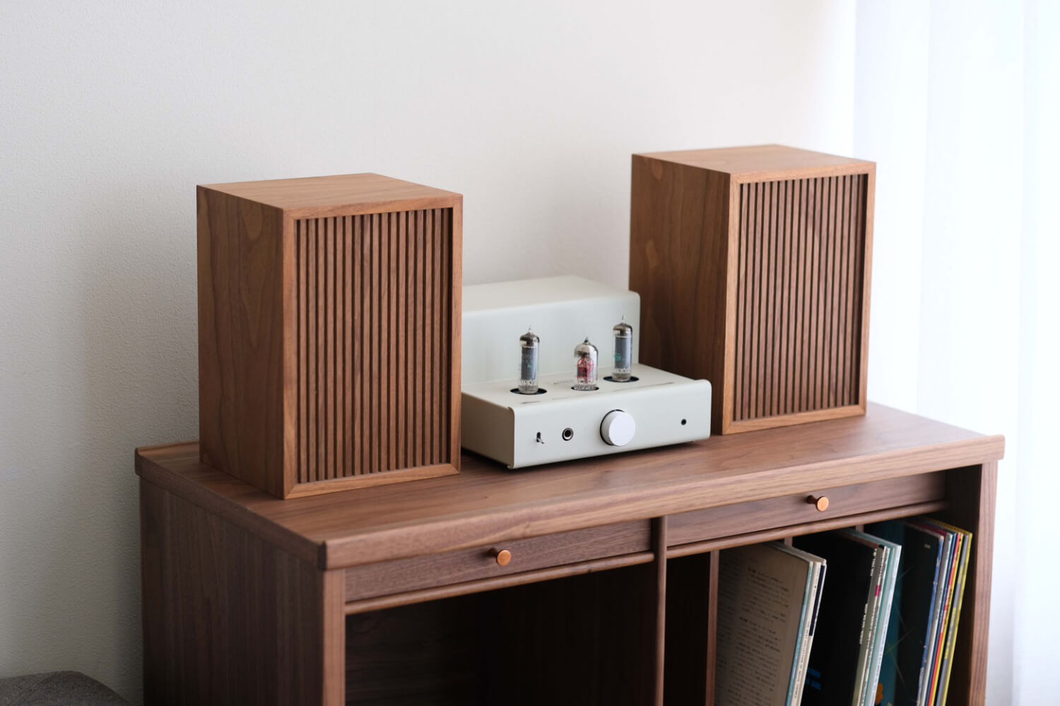 COCCO | Unit B (収納) | DENTO STORE | 額縁・家具ブランドDENTOの公式オンラインショップ